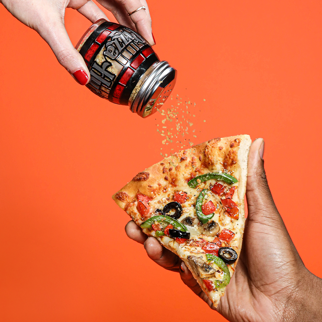 The Hut Shaker – Chain